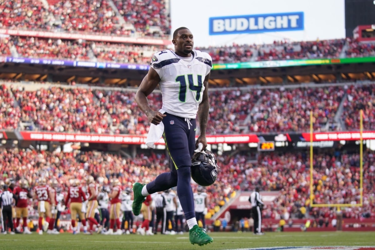 NFL: D.K. Metcalf encontra com professor de linguagens de sinais antes ...