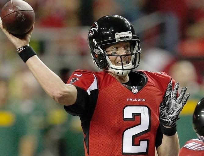 Quarterback Matt Ryan é eleito o Jogador Ofensivo do Ano
