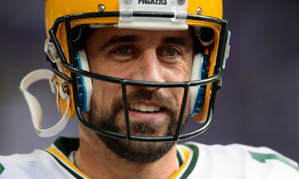 Aaron Rodgers é eleito MVP da temporada 2020 da NFL
