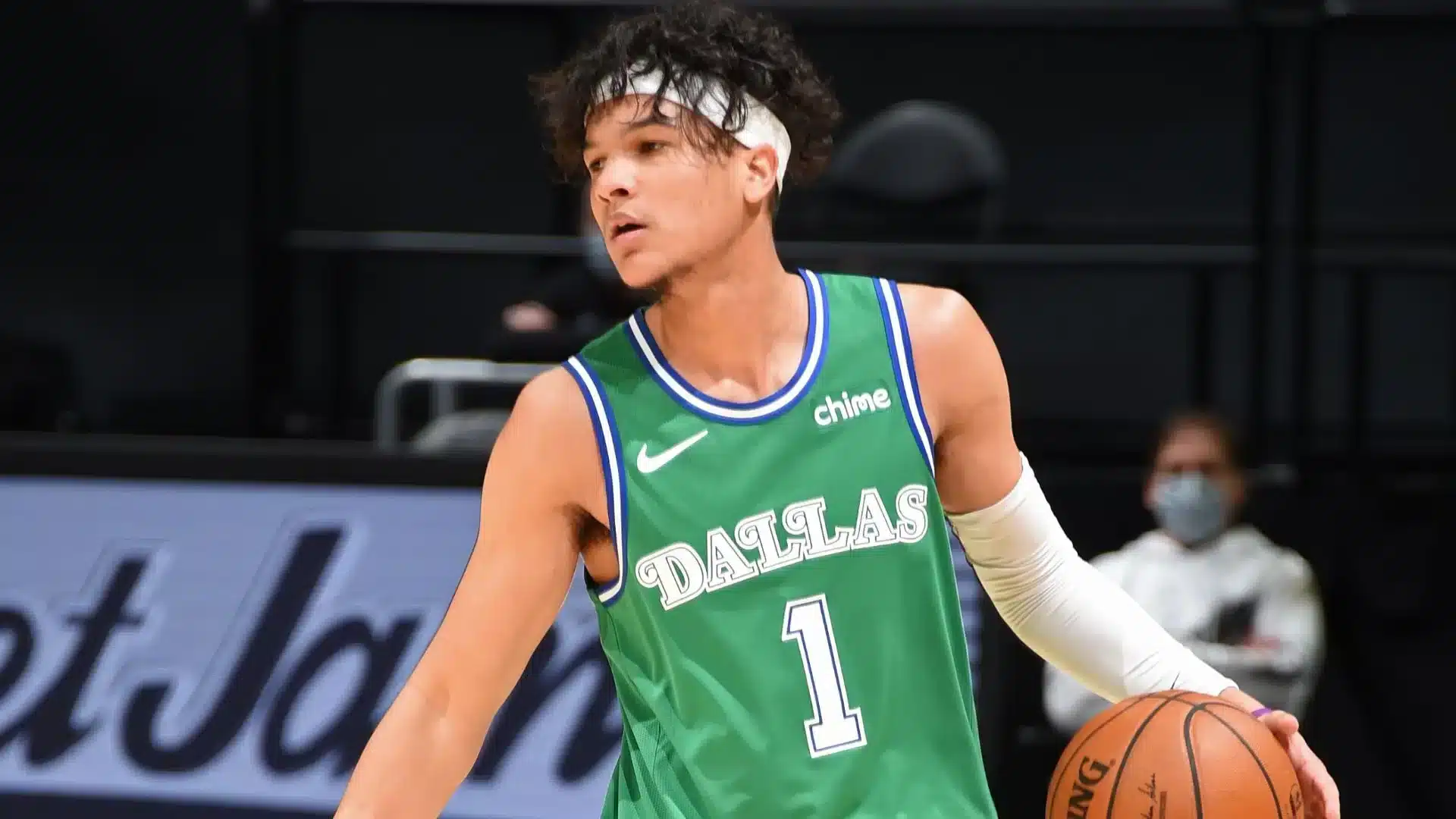 Tyrell Terry, ex-Mavs, anuncia aposentadoria por problemas emocionais ...