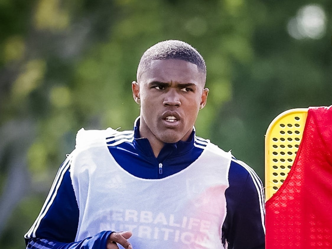 MLS: Douglas Costa é outra vez expulso por briga e recebe crítica do ...