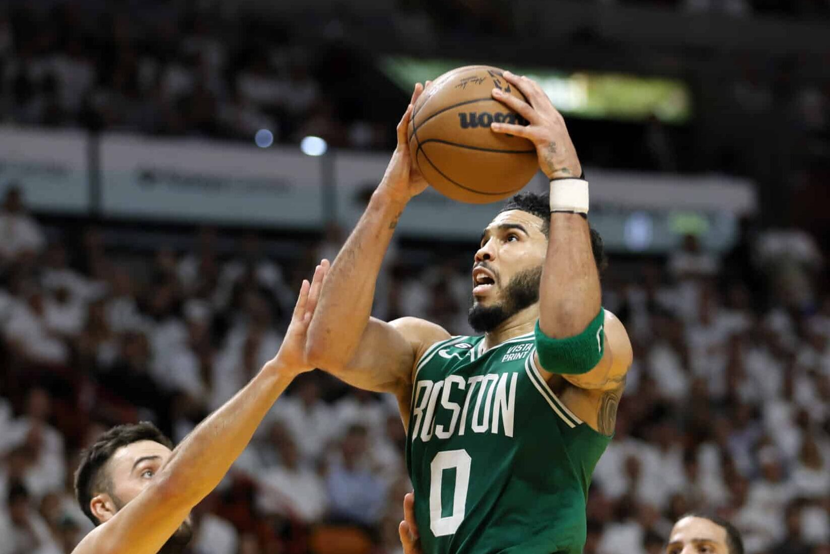 NBA: Tatum e Brown já sonham com Jogo 6 após reação dos Celtics ...