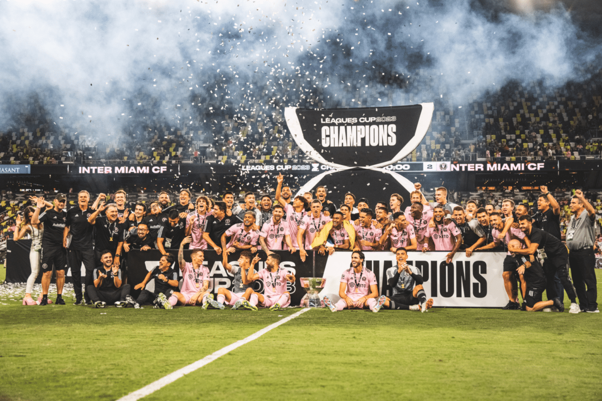 Com gol de goleiro, Inter Miami vence nos pênaltis e conquista Leagues ...