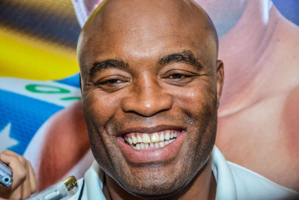 Boxe: Anderson Silva enfrenta ator Terry Crews no Brasil em luta de ...
